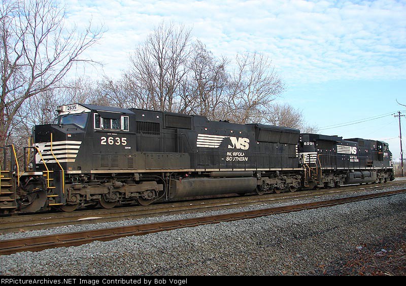 NS 2635
